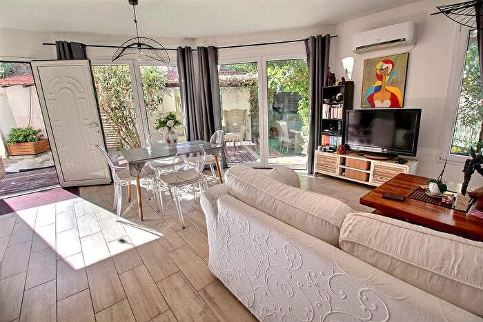 Maison à vendre - Nice, Saint-Roch - 4 pièces - 3 chambres