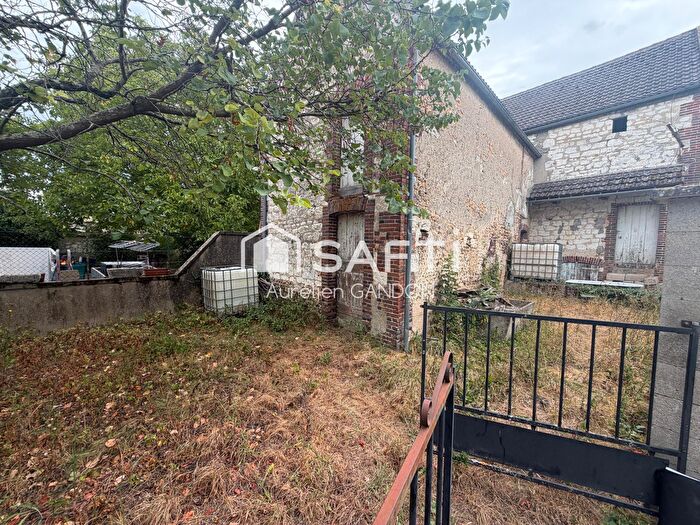 Maison 2 pièces à vendre à Béon