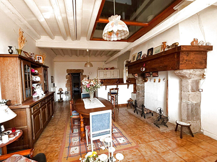 Maison à vendre - Pradelles - 4 pièces - 2 chambres