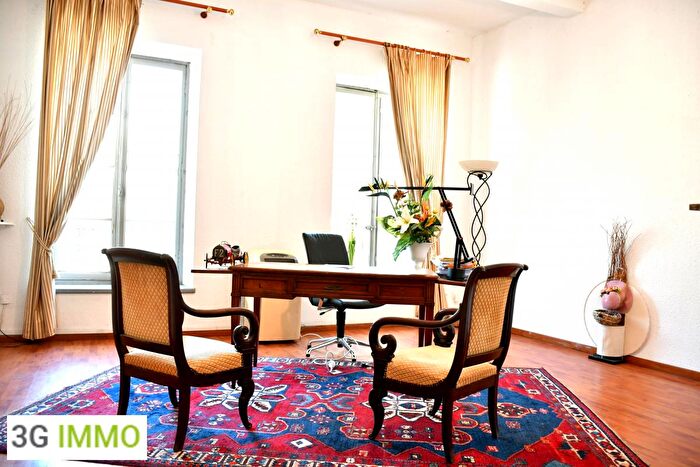 Maison à vendre - Carcassonne, Centre-ville - 12 pièces - 6 chambres