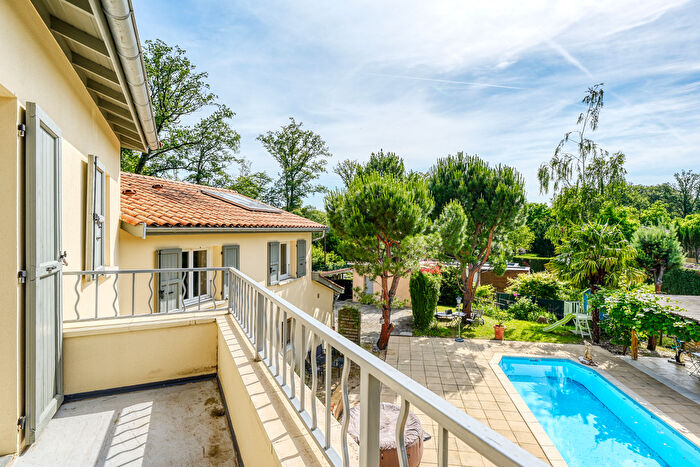 Maisons à vendre et appartements à louer - 1