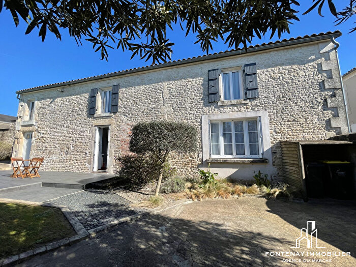 Nalliers - Maison 10 pièces à vendre