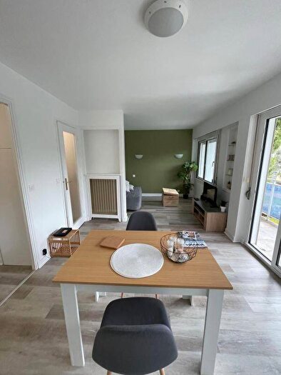 Zone Industrielle du Prat, Vannes : Appartement 1 pièce à louer