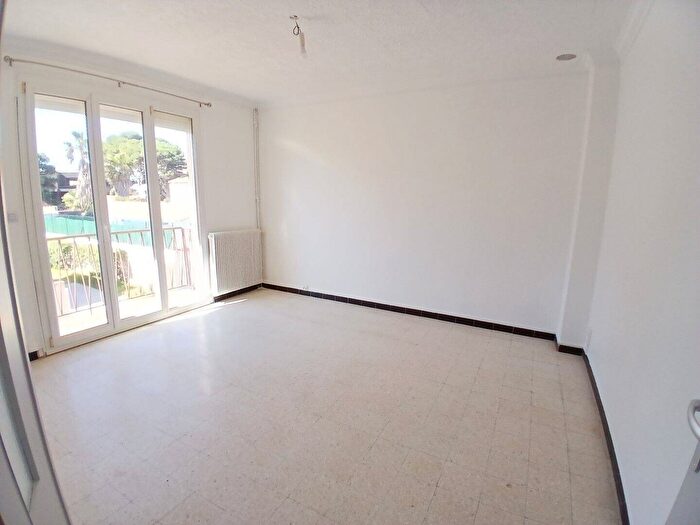 Appartement à louer - Plage Centre, Canet-en-Roussillon - 3 pièces - 2 chambres