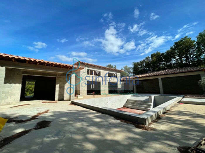 Maison à vendre - Sainte-Anastasie - 10 pièces - 7 chambres