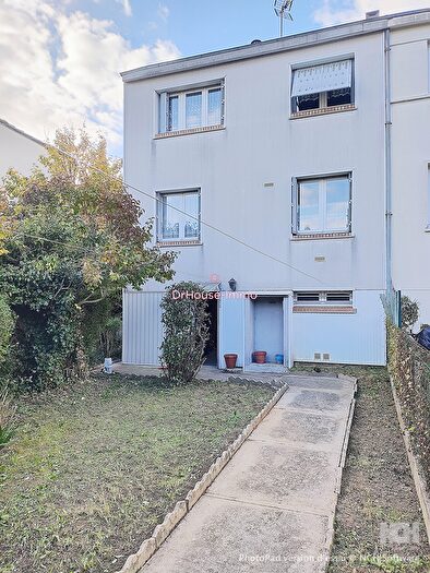 Maison 4 pièces à Louvres, à vendre