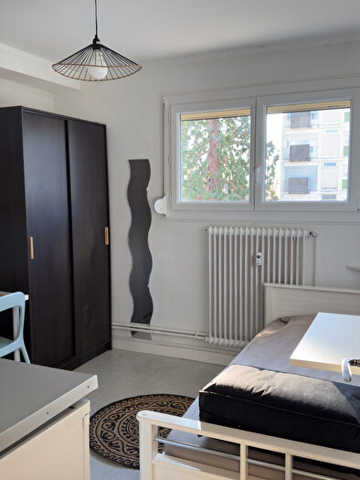 Appartement à louer - Chalon-sur-Saône, La Citadelle - 1 pièce - 1 chambre