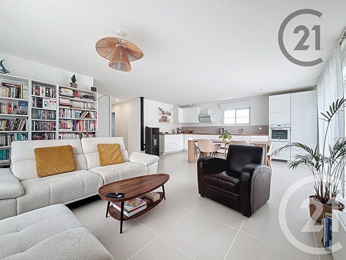 Maison à vendre - Ormes - 6 pièces - 4 chambres