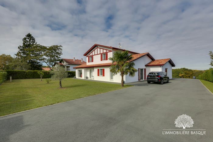 Ustaritz : Maison 6 pièces à vendre