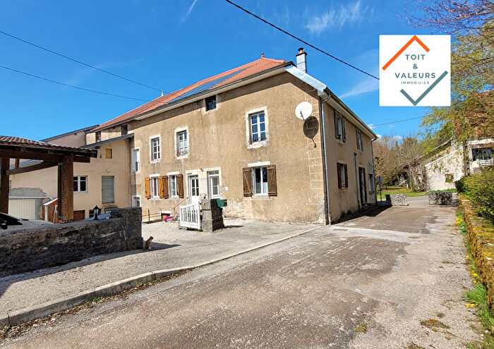 Maison 12 pièces à Andelot-en-Montagne, à vendre