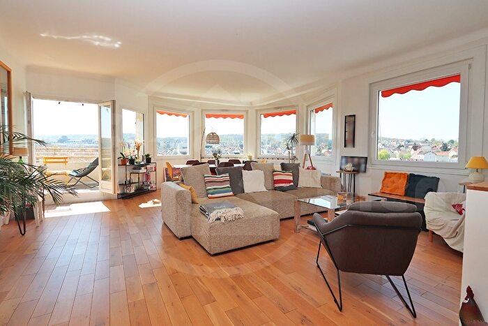 Appartement à vendre - Viroflay, Haras - 5 pièces - 3 chambres