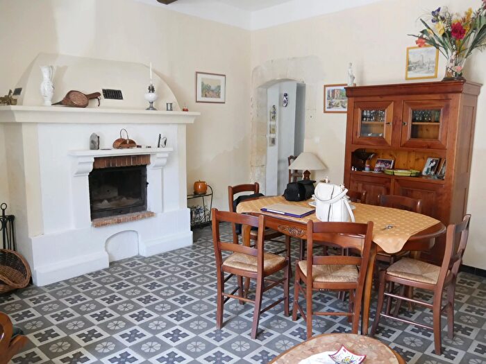 Maison 4 pièces à Mouriès, à vendre