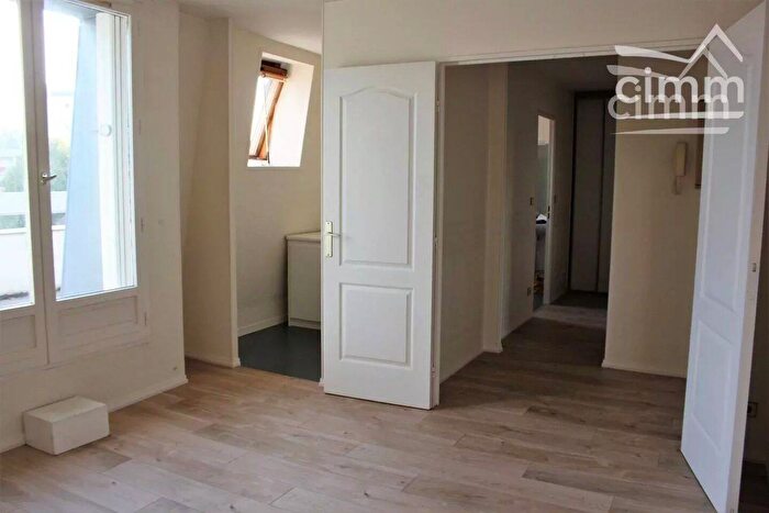 Appartement 1 pièce à louer à Centre-Hôtel de Ville, Chantilly