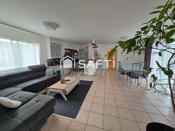 Maison à vendre - Lagnieu - 11 pièces - 6 chambres