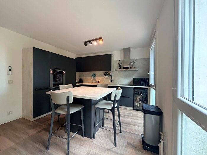 Appartement 3 pièces à Marseille 10ème, Saint-Tronc, à louer