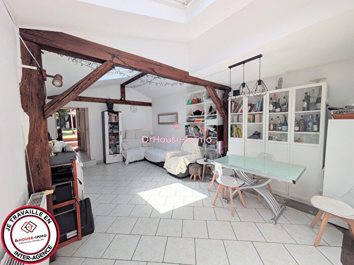 Maison à vendre - Mantes-la-Jolie, Gassicourt - 6 pièces - 3 chambres