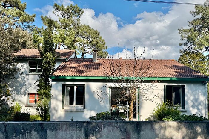 Maison à vendre - Saint-Trojan-les-Bains - 6 pièces - 3 chambres