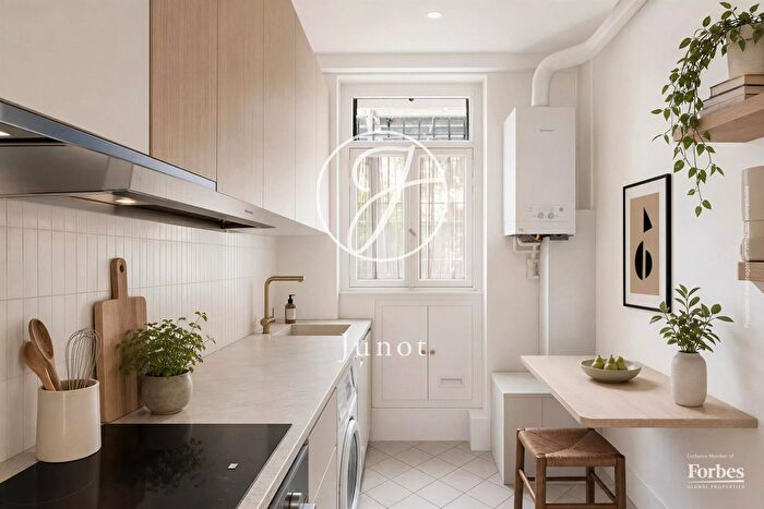 Appartement 4 pièces à Paris 16ème, Muette-Nord, Trocadéro, à vendre