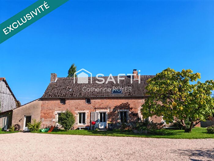 Maison à vendre - Pierre-de-Bresse - 6 pièces - 4 chambres