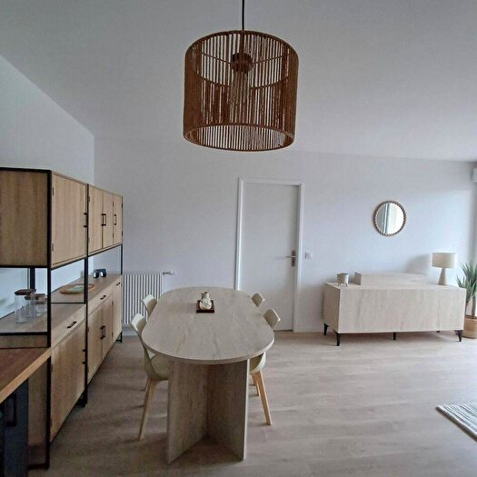 Appartement à louer - Saint Martin, Pontoise - 1 pièce