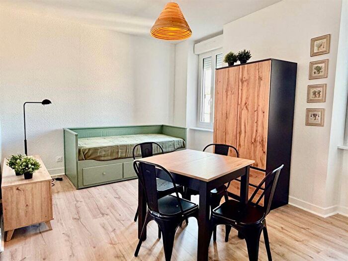 Appartement à louer - Ilot Er Mai, Clermont-Ferrand - 1 pièce