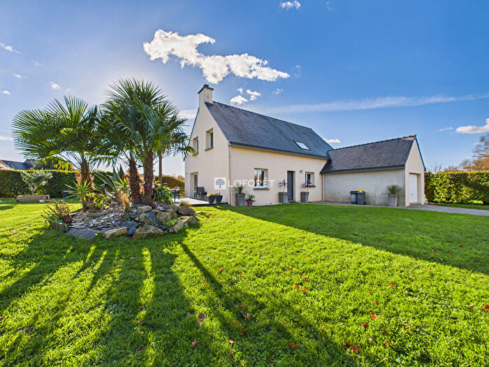 Maison à vendre - Pleuven - 6 pièces - 5 chambres