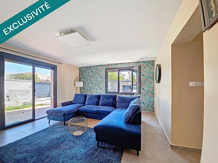 Maison à vendre - Lunel, La Roquette - 8 pièces - 7 chambres