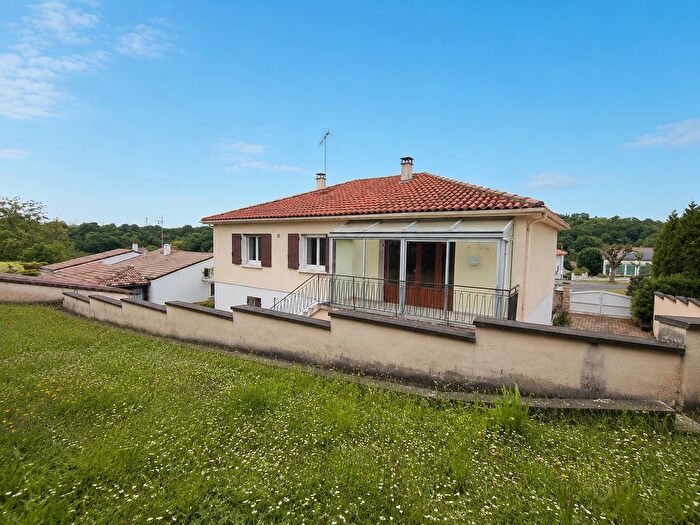 Maison 7 pièces à vendre - Ruffec