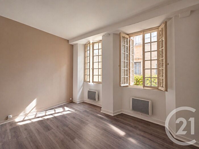 Appartement 1 pièce à louer à Châteauroux, Centre-ville, Les Marins