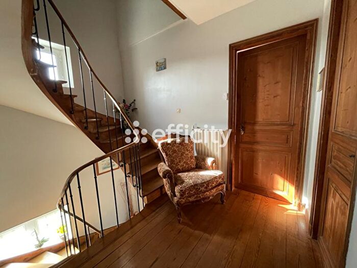 Maison à vendre - Saint-Pierre-lès-Nemours - 6 pièces - 3 chambres