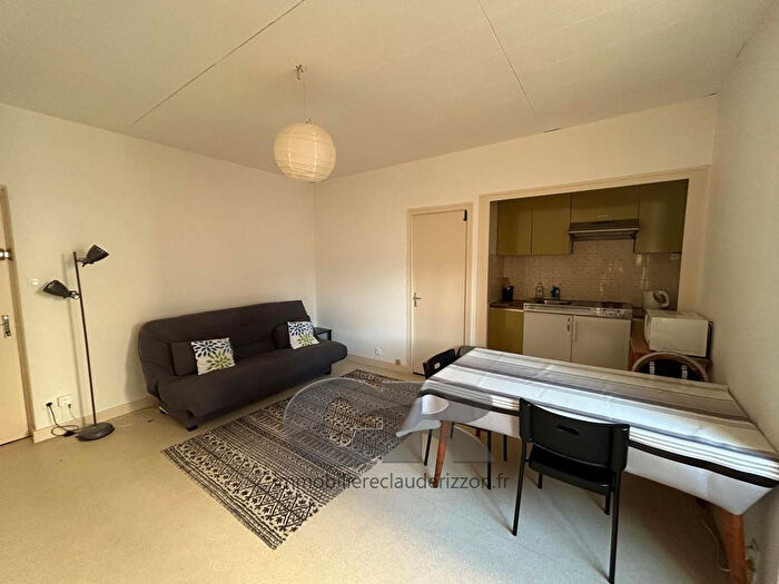 Appartement à louer - Nancy, Centre-ville, Charles III - 1 pièce