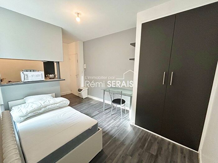 Centre Ville-Saint Léonard-Notre-Dame, Alençon : Appartement 1 pièce à louer