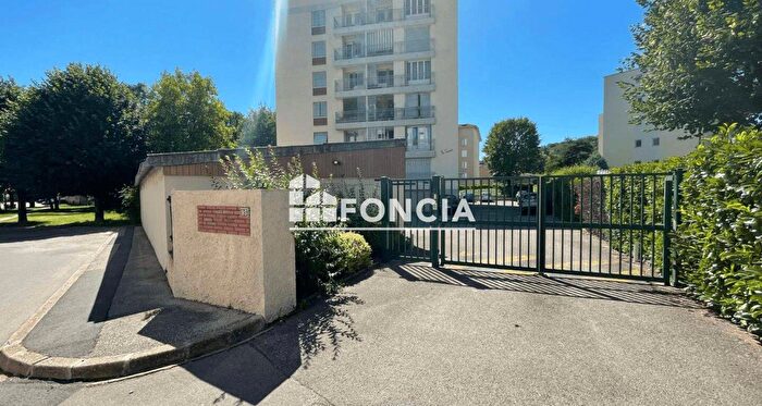 Est, Montluel - Appartement 3 pièces à louer