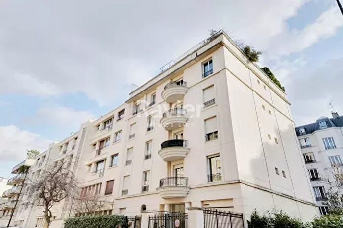 Appartement à louer - Neuilly-sur-Seine, Charles Laffitte - 2 pièces - 1 chambre