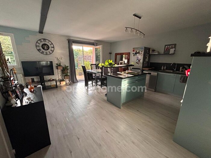 Maison 3 pièces à Saint-Michel, à vendre