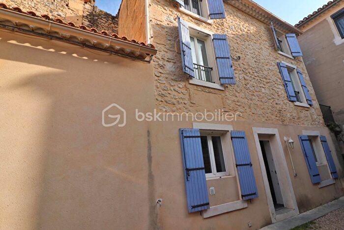Maison à vendre - Montfrin - 5 pièces - 3 chambres