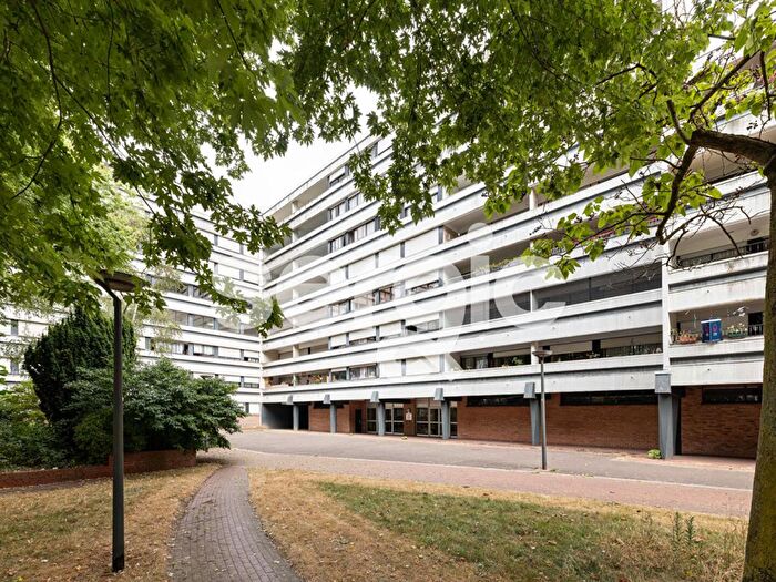 Appartement 3 pièces à vendre - Mons-en-Barul, Europe