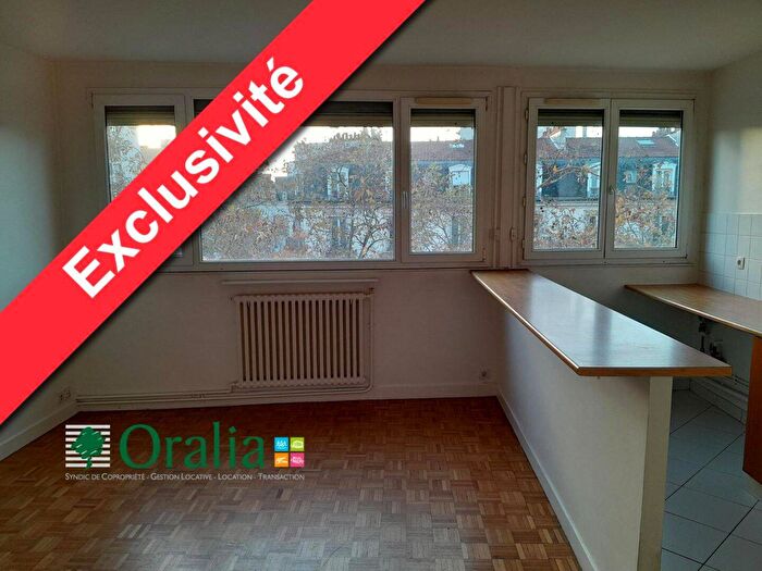 Reine-Mairie, Boulogne-Billancourt : Appartement 2 pièces à louer