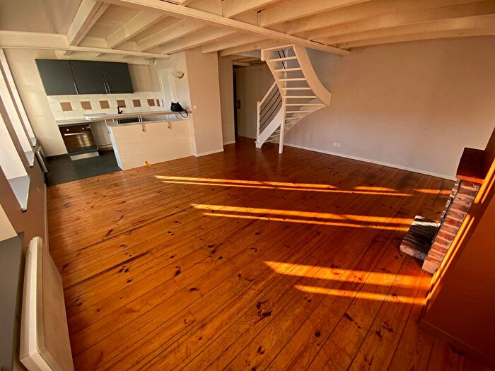 Appartement à louer - Vieux Lille - 3 pièces - 2 chambres