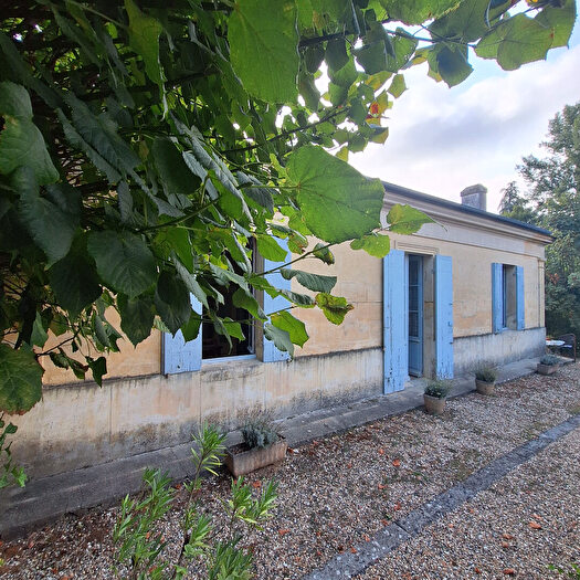 Lignan-de-Bordeaux : Maison 5 pièces à vendre