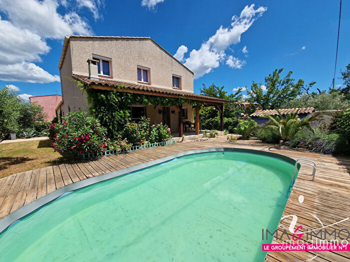 Maison 5 pièces à louer à Montpeyroux