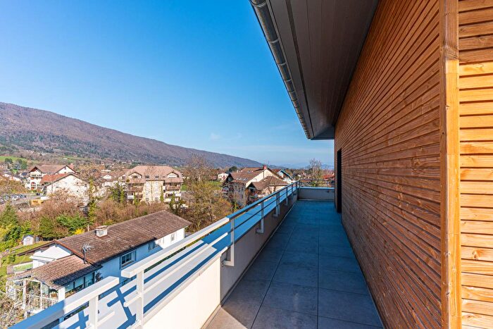 Appartement à louer - Saint-Jorioz - 3 pièces - 2 chambres