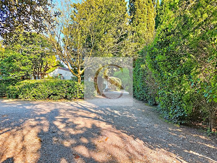 Sénas : Maison 4 pièces à vendre