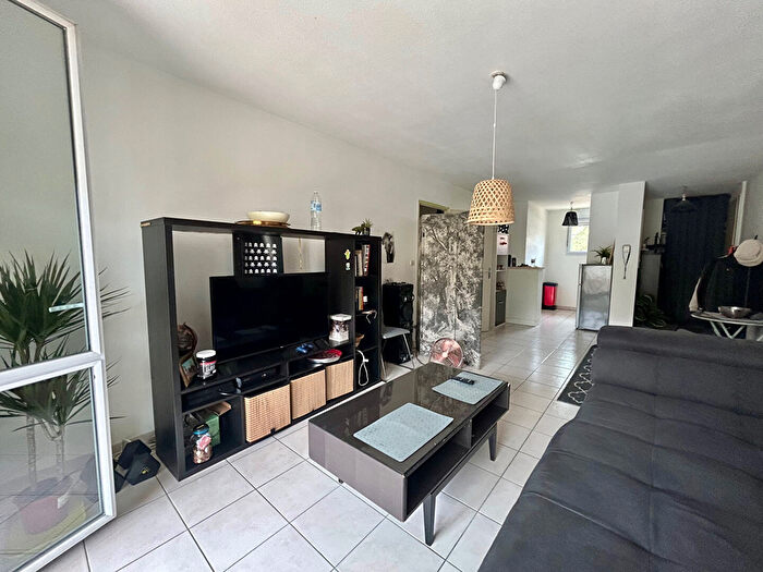 Appartement à vendre - Portet-sur-Garonne - 3 pièces - 2 chambres