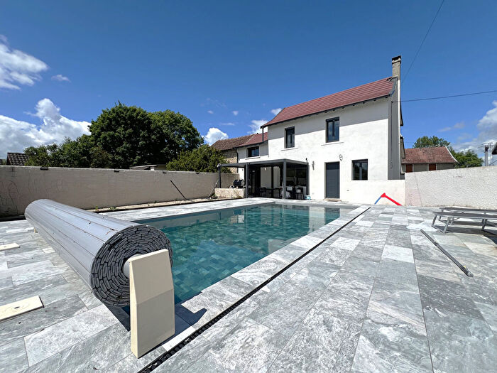 Maison 4 pièces à Montalieu-Vercieu, à vendre