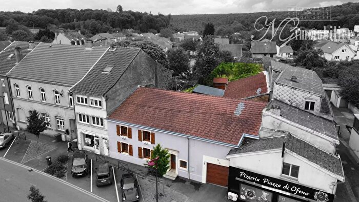 Neufchef : Maison 9 pièces à vendre