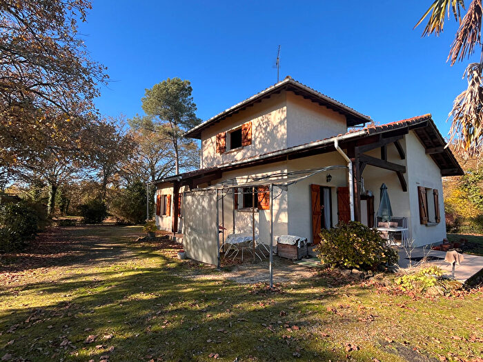 Maison à vendre - Saint-Yaguen - 5 pièces - 3 chambres