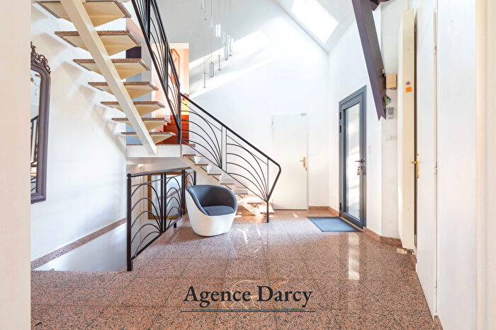 Maison à vendre - Hauteville-lès-Dijon - 8 pièces - 5 chambres