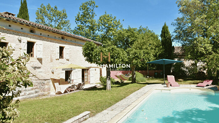Itzac - Maison 8 pièces à vendre