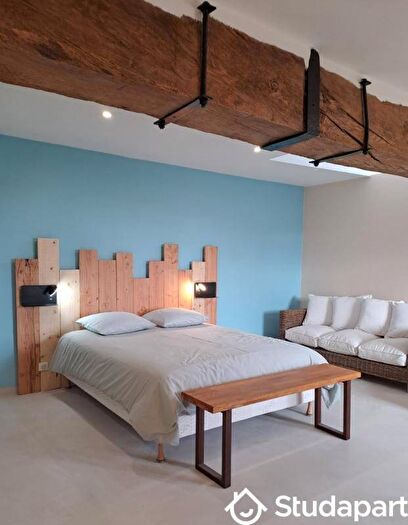 Appartement à louer - Fontaines - 1 pièce - 4 chambres